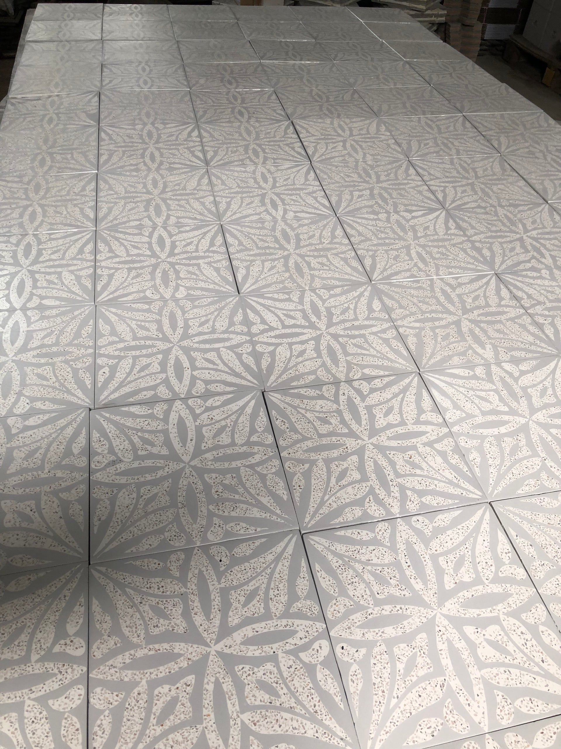 PIZZAZZ imagine 8" – Desire Tile