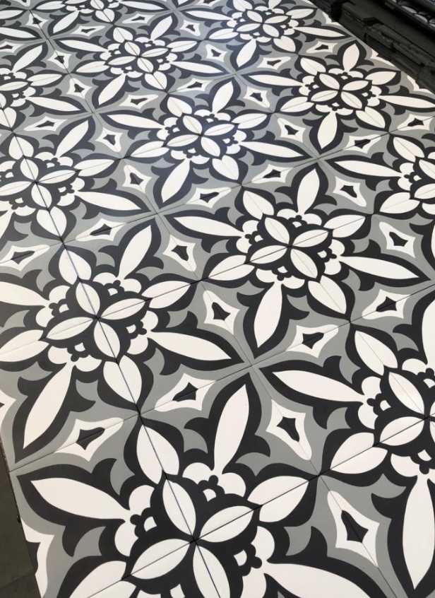 LIVELY Obsidian 8" – Desire Tile